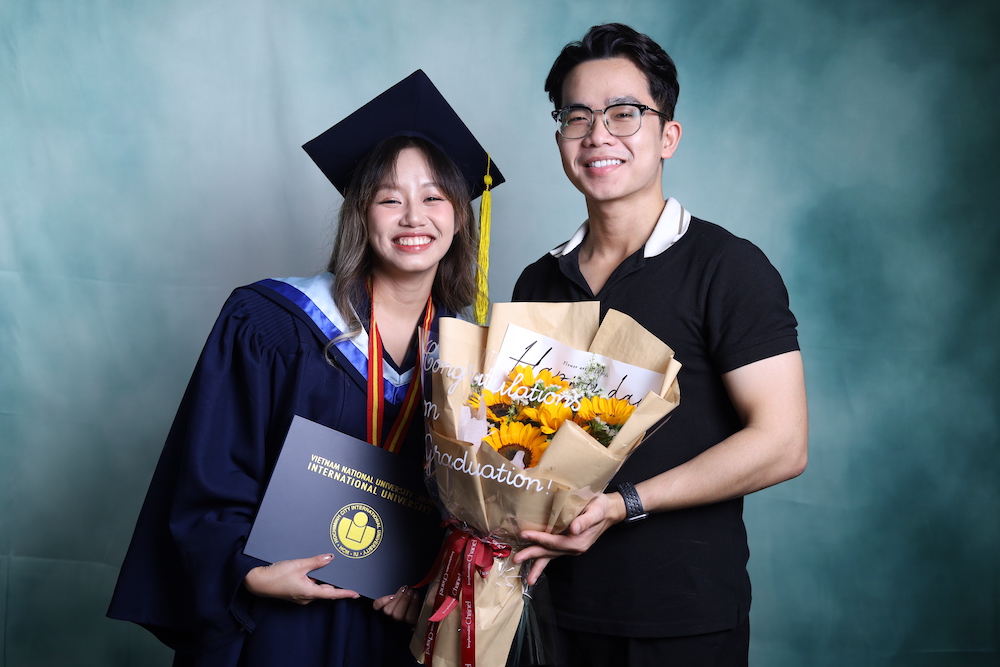 Thông báo V/v cập nhật và nhận hình Kỷ yếu, hình chụp tại Lễ Tốt nghiệp ...